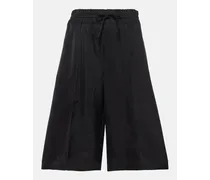 Culotte kombinieren: So tragen Sie die weiten Hosen stilsicher